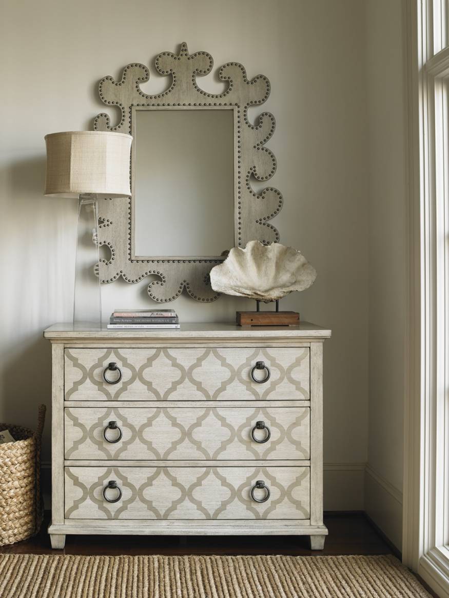 714-973 | Brookhaven Hall Chest | Oyster Bay| Lexington Home Brands